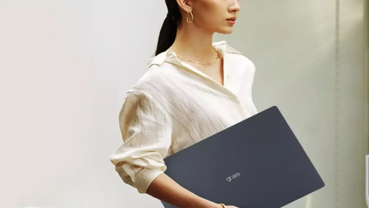 LG Gram Pro लैपटॉप लॉन्च: मिलेगी 32GB रैम, 27 घंटे की बैटरी, AI टूल्स ...