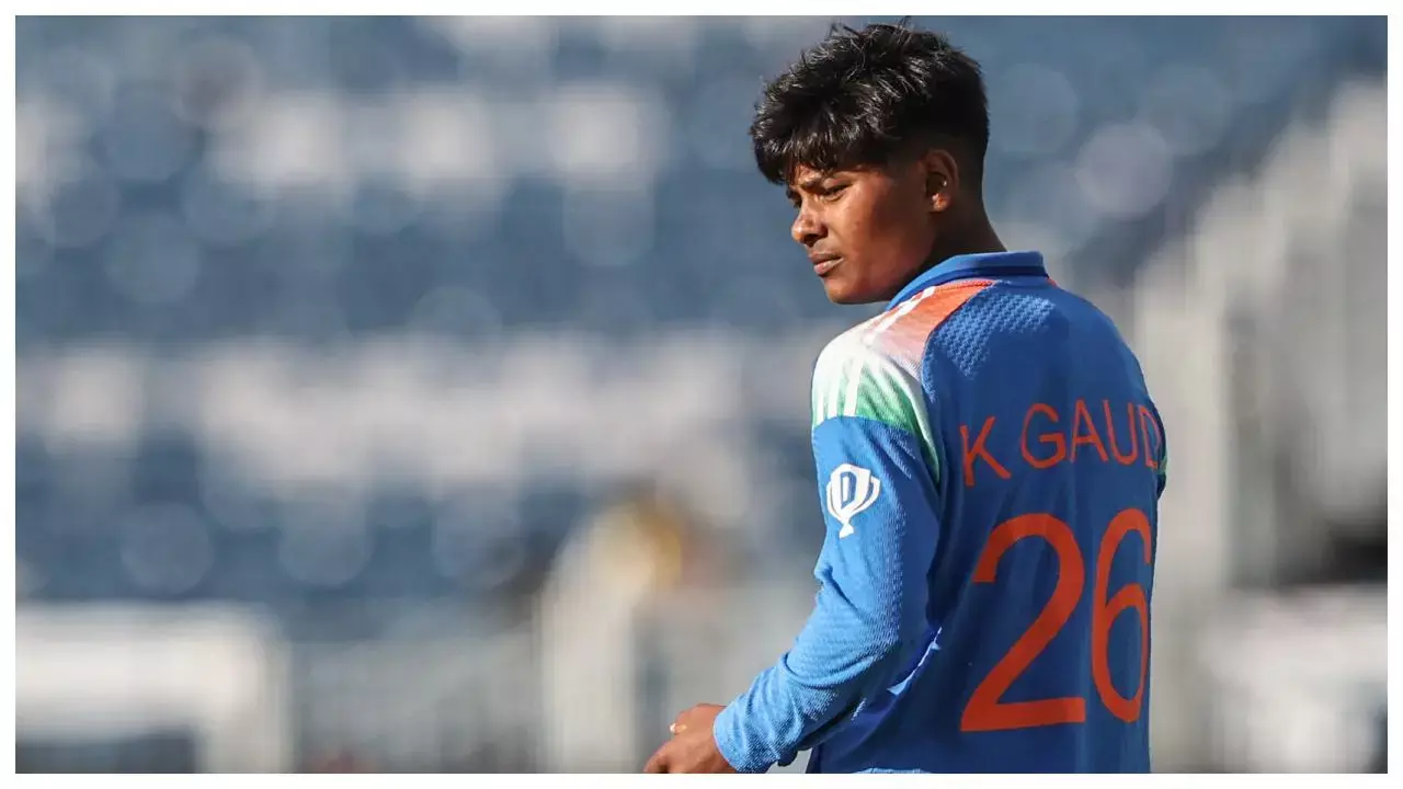 Kranti Goud: कौन हैं टीम इंडिया की 'क्रांति', MP की बेटी का इंग्लैंड ...