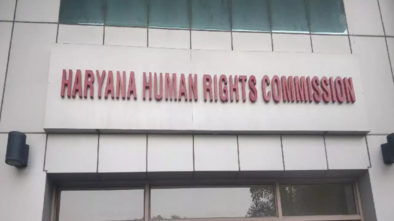 Human right commission action: दिव्यांग CA को थाने में अर्धनग्न कर फोटो ...