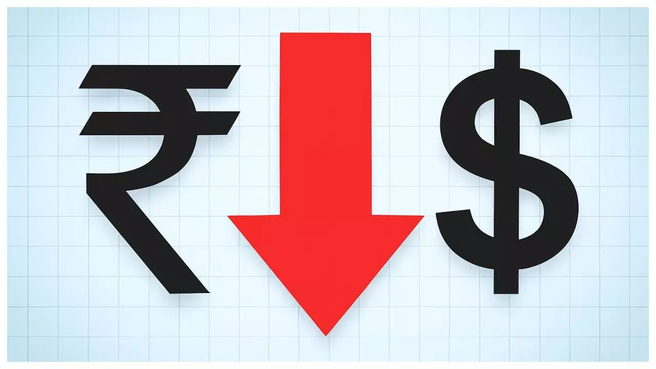 Rupee vs Dollar: ट्रंप टैरिफ का असर, रुपया ऑल टाइम लो पर आया; पहली बार ...