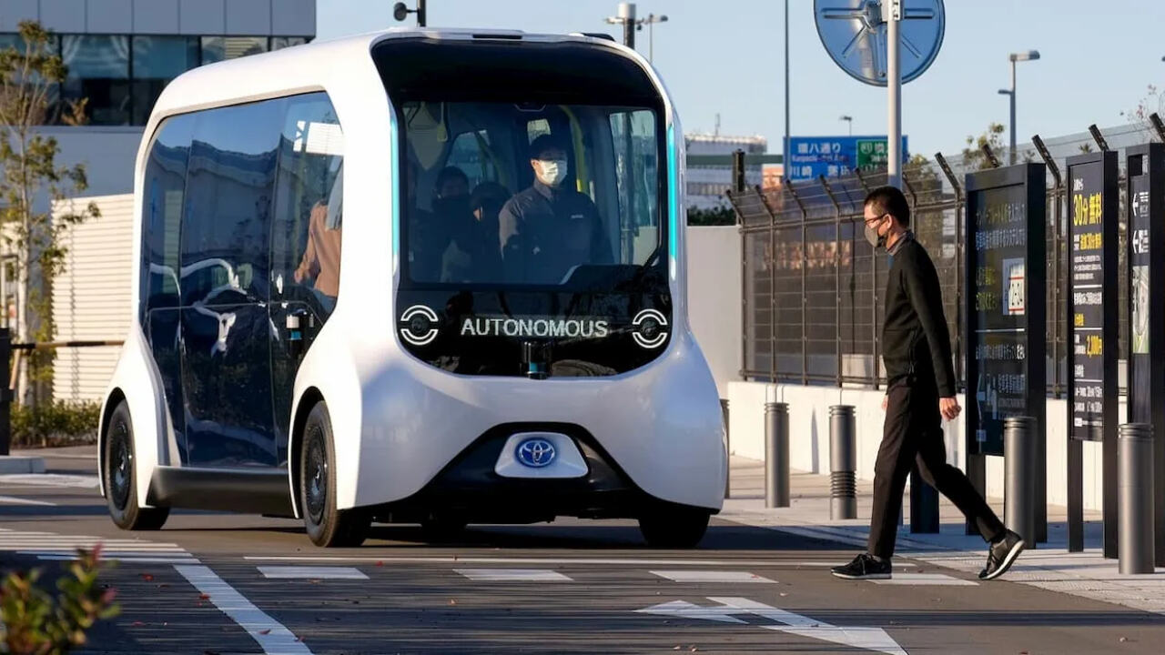 Toyota e-Shuttle: बिना ड्राइवर वाली इस कार में 17 लोग कर पाएंगे सफर ...