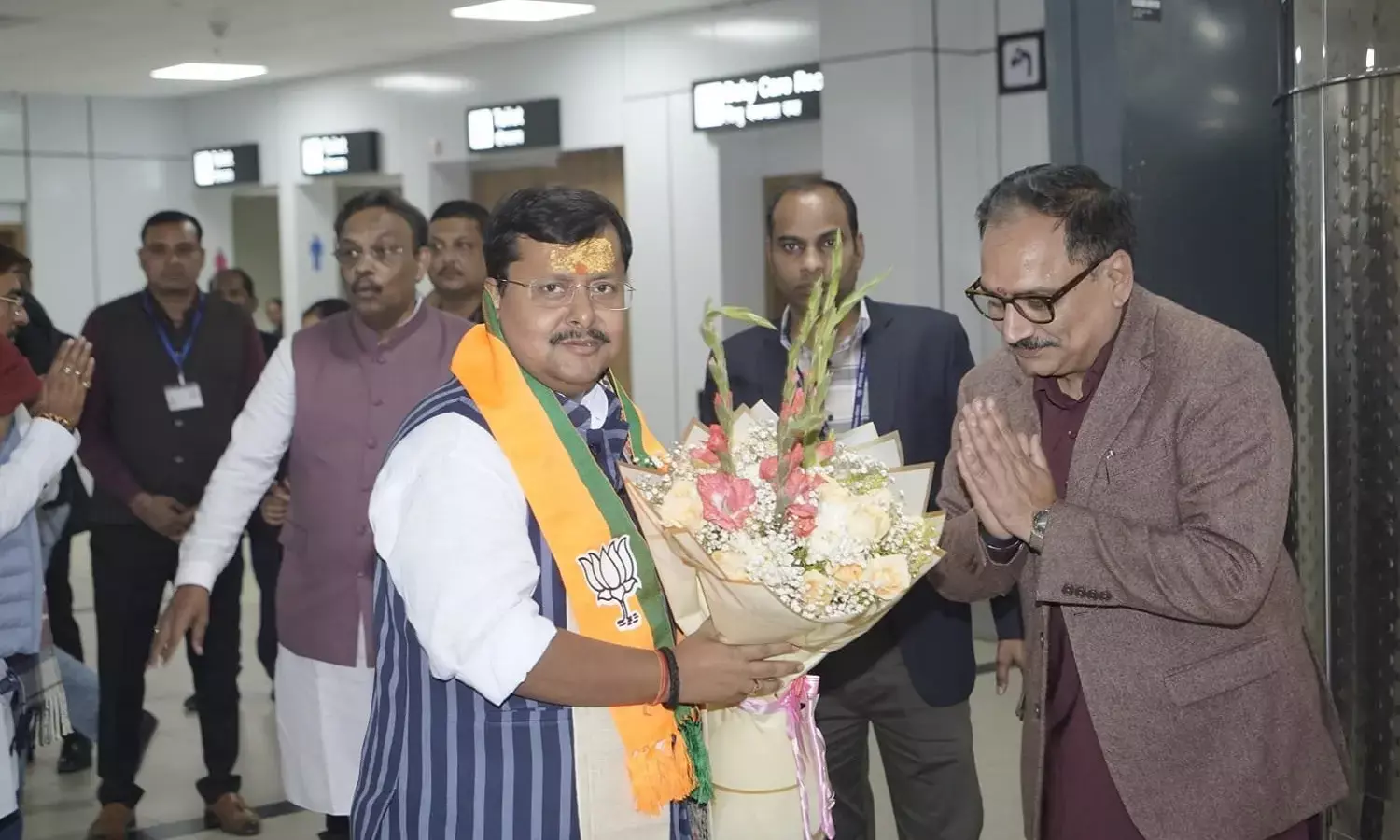 Nitin Nabin in Delhi: नितिन नबीन पहुंचे BJP मुख्यालय, अमित शाह और जेपी नड्डा ने किया स्वागत ...